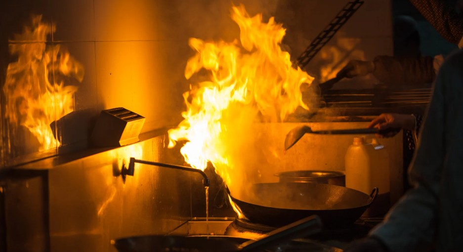 Understanding the Fire Risks in Commercial Kitchen Ventilation | I Do ...